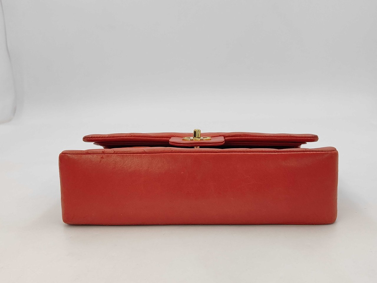 Chanel Mademoiselle Chic Flap Bag Quilted Lambskin Medium | WS.NL